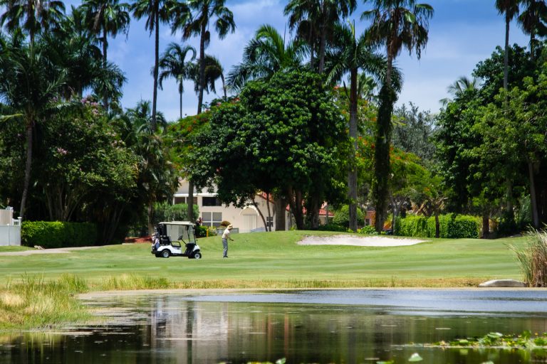 Resort – Grand Palms Resort and Golf